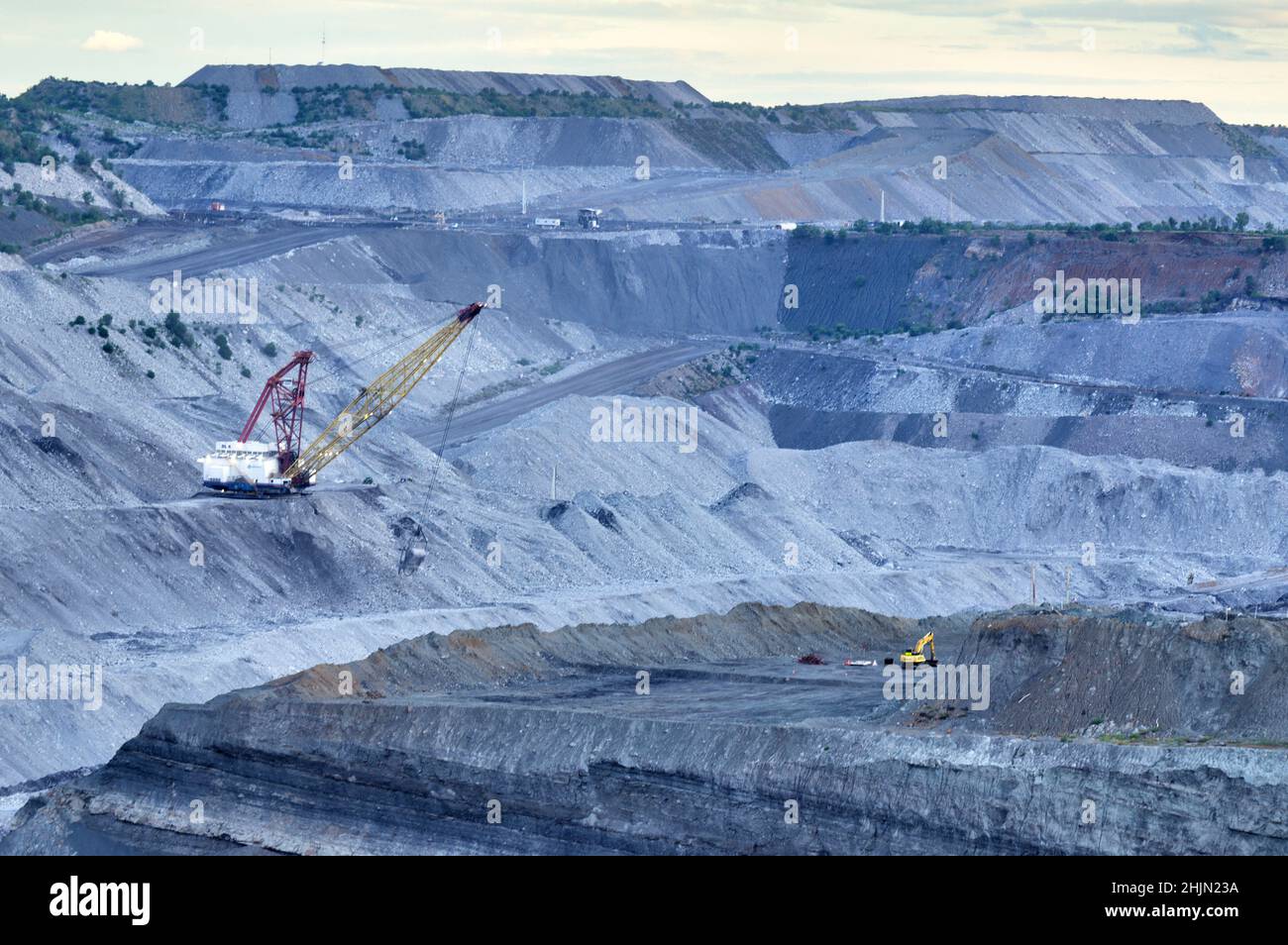 Massive dragline operating in the open cut coal mine Dawson Mine near ...