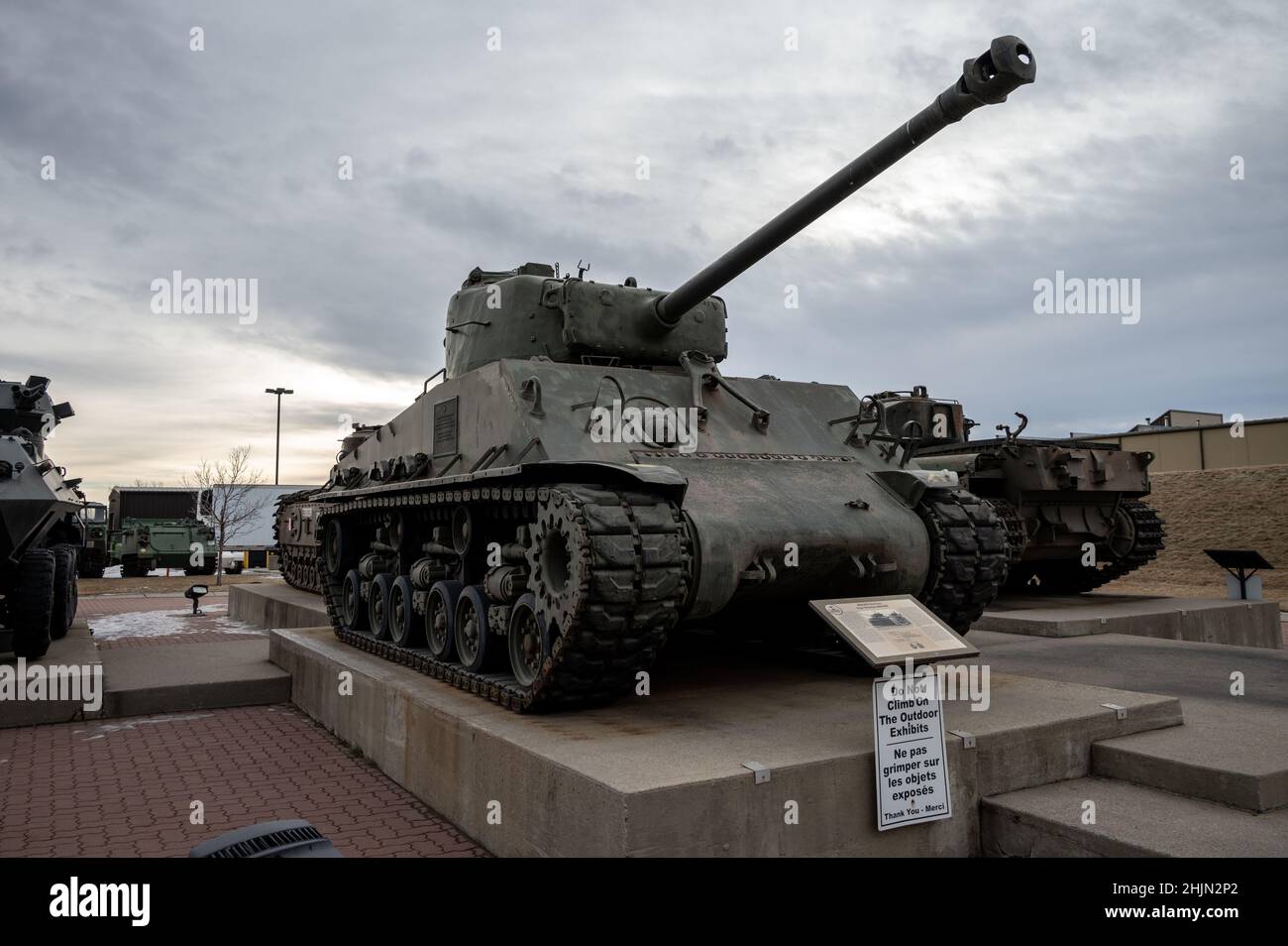 Army sherman tank tanks hi-res stock photography and images - Alamy
