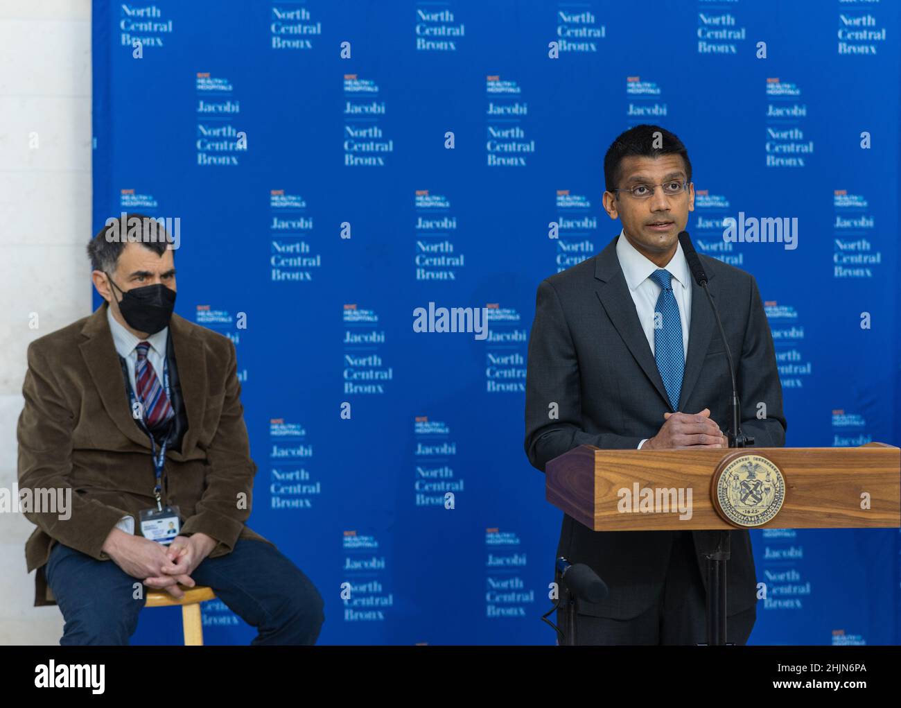 Dr dave chokshi hi-res stock photography and images - Alamy