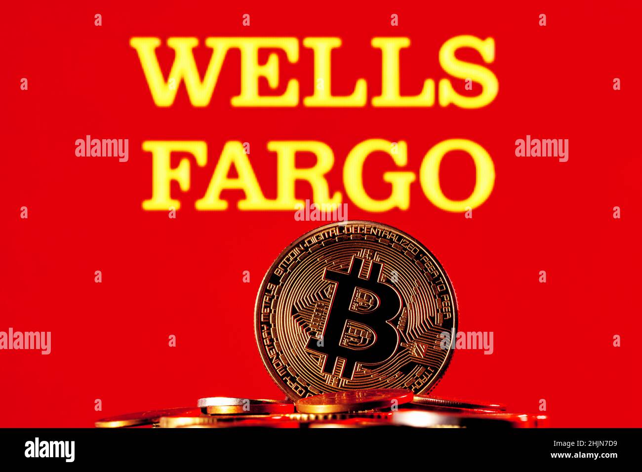 Wells fargo bank logo hi-res stock photography and images - Alamy