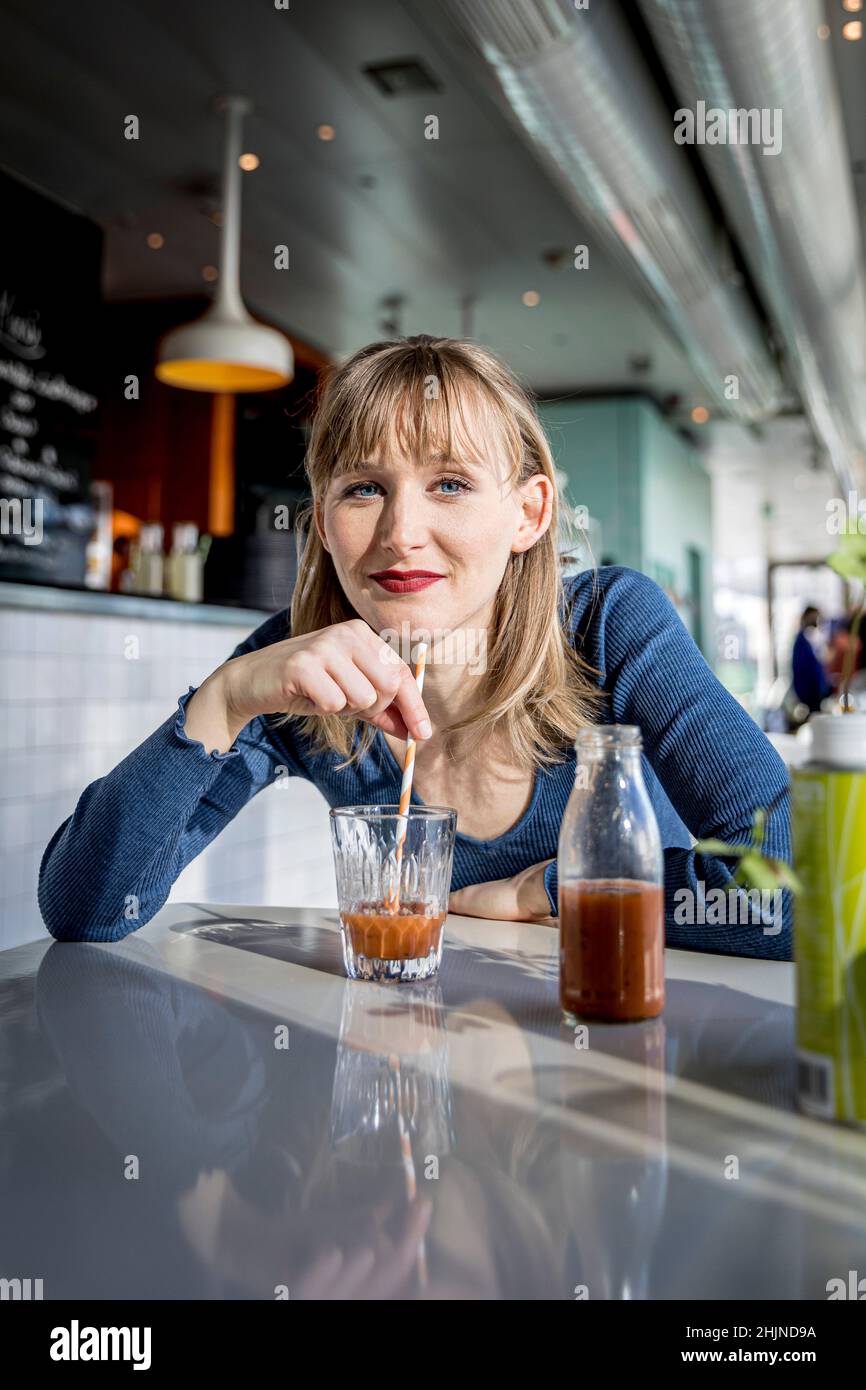 Theresa riess hi-res stock photography and images - Alamy