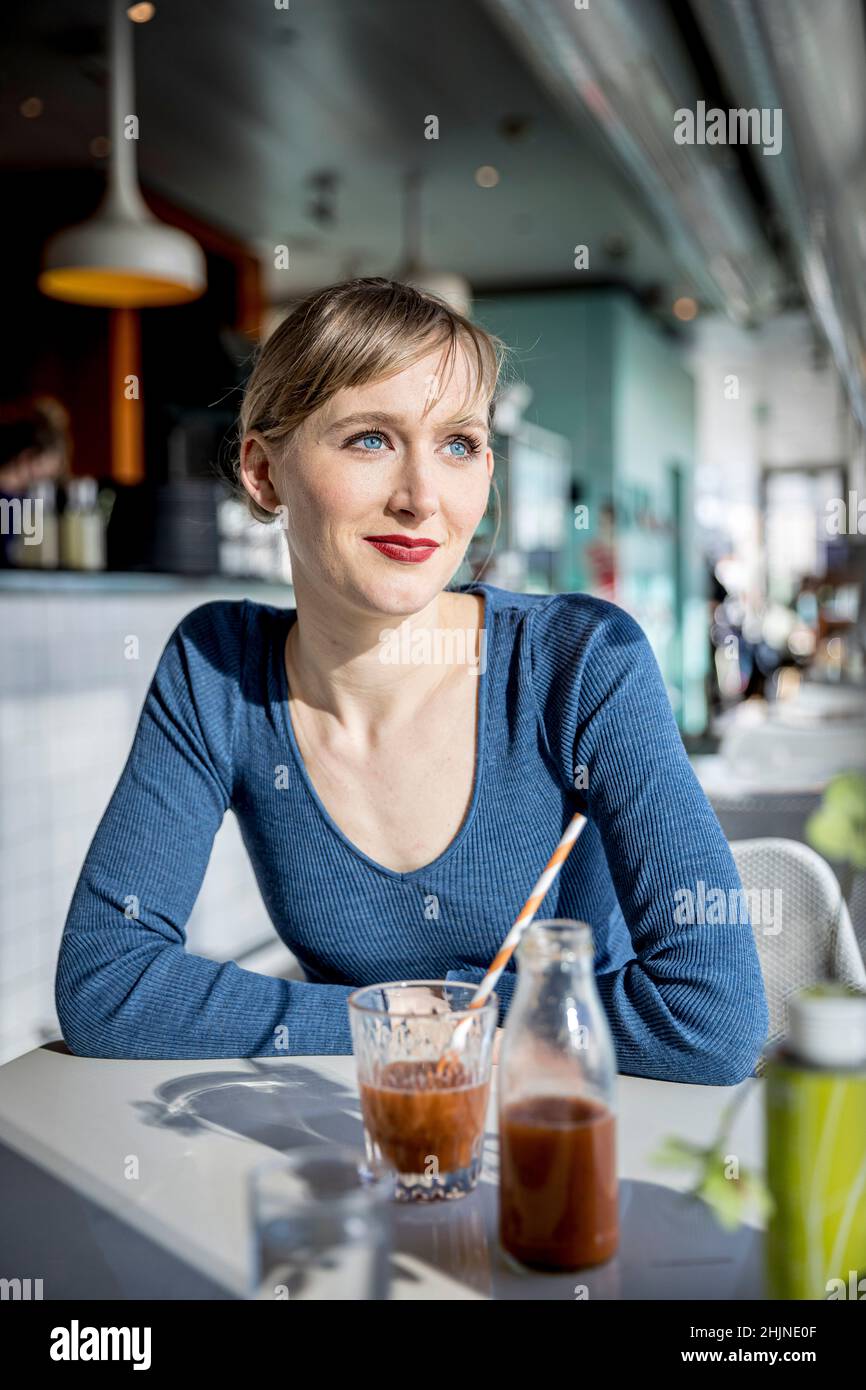 Wien, Austria. 27th Jan, 2022. Actress Theresa Riess is sitting in a ...