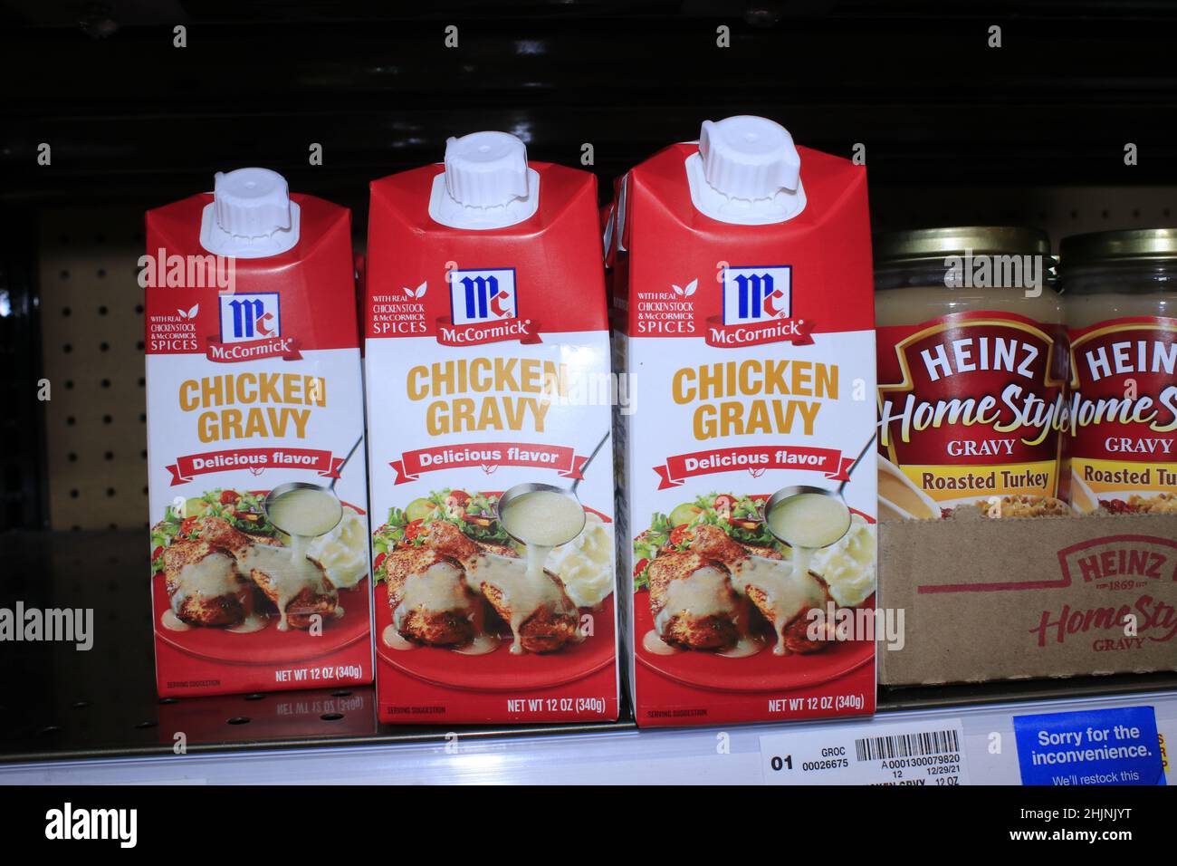 Store food in containers hi-res stock photography and images - Alamy