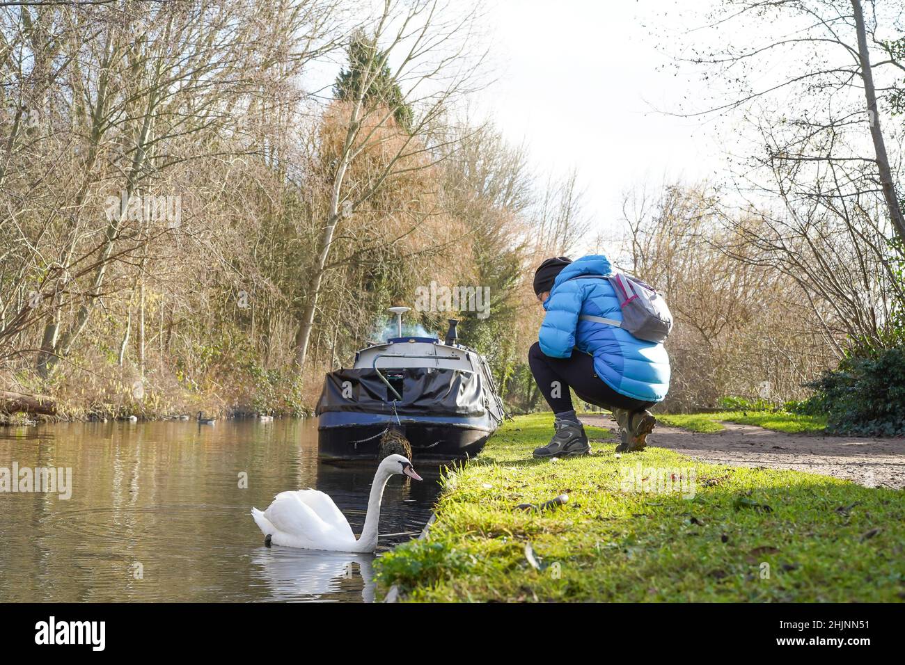 Woman crouching down hi-res stock photography and images - Alamy