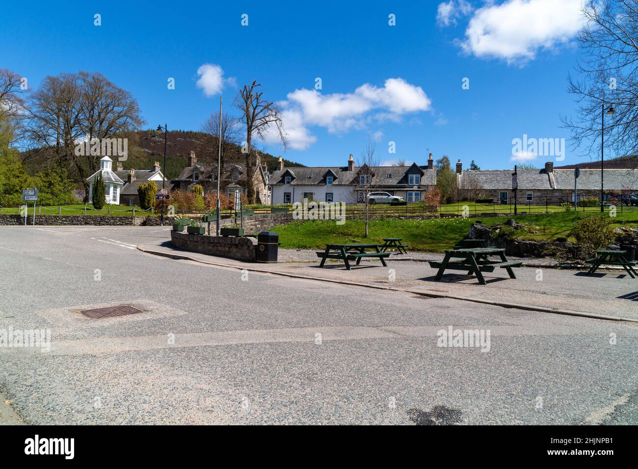 Braemar restaurant hi-res stock photography and images - Alamy