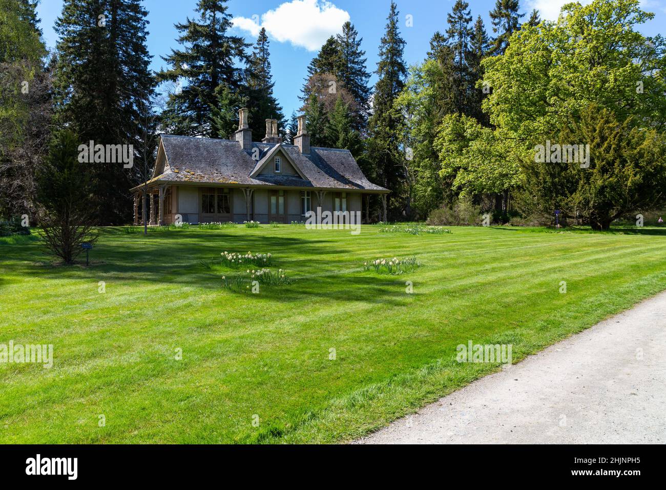 Balmoral estate cottage hi-res stock photography and images - Alamy