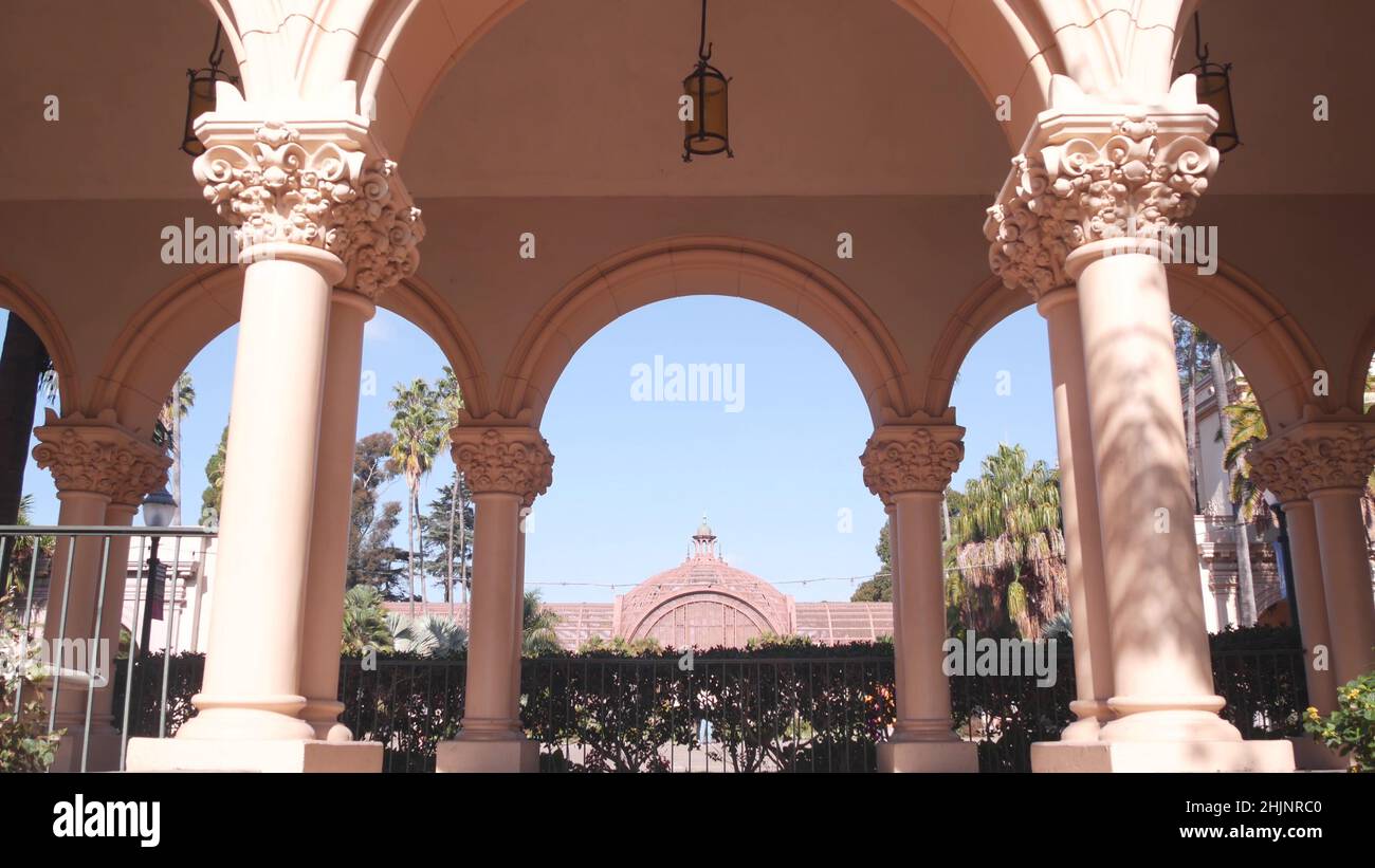 Spanish colonial revival architecture, Balboa Park, San Diego ...