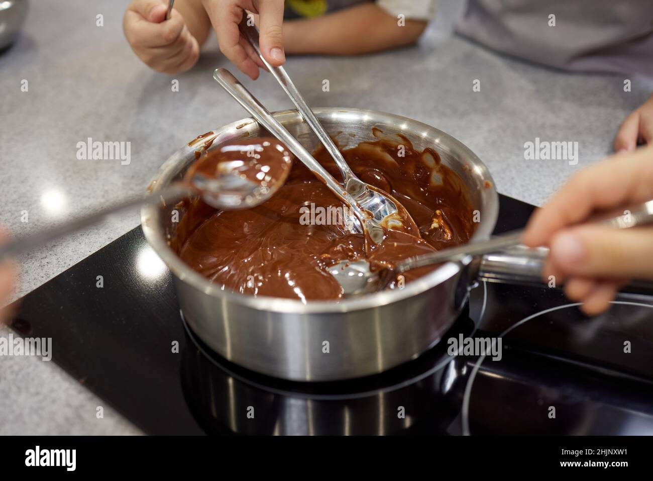 Melt cheese texture hi-res stock photography and images - Alamy