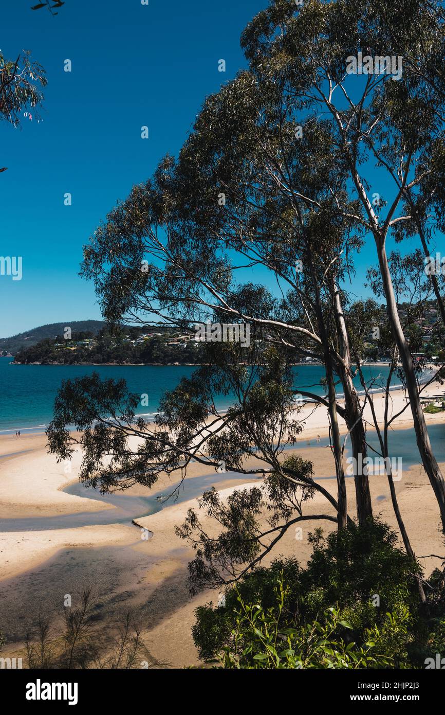 Alum cliffs tasmania hi-res stock photography and images - Alamy