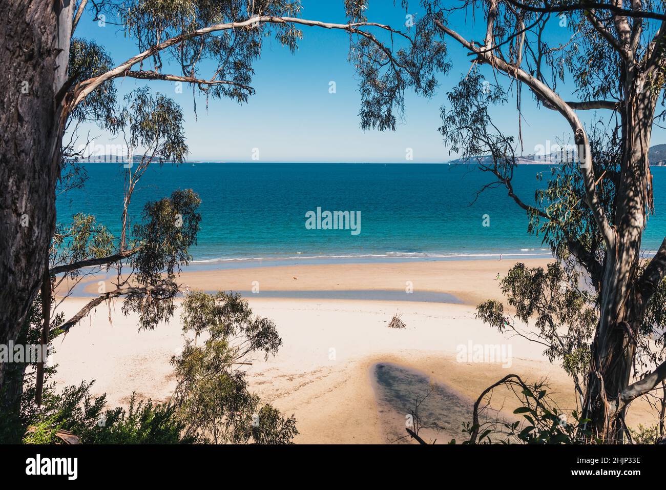 Alum cliffs tasmania hi-res stock photography and images - Alamy