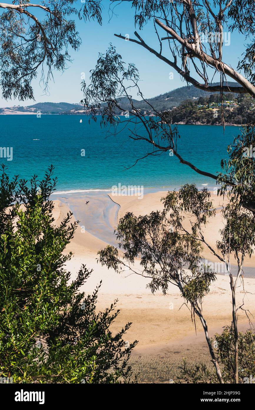 Alum cliffs tasmania hi-res stock photography and images - Alamy