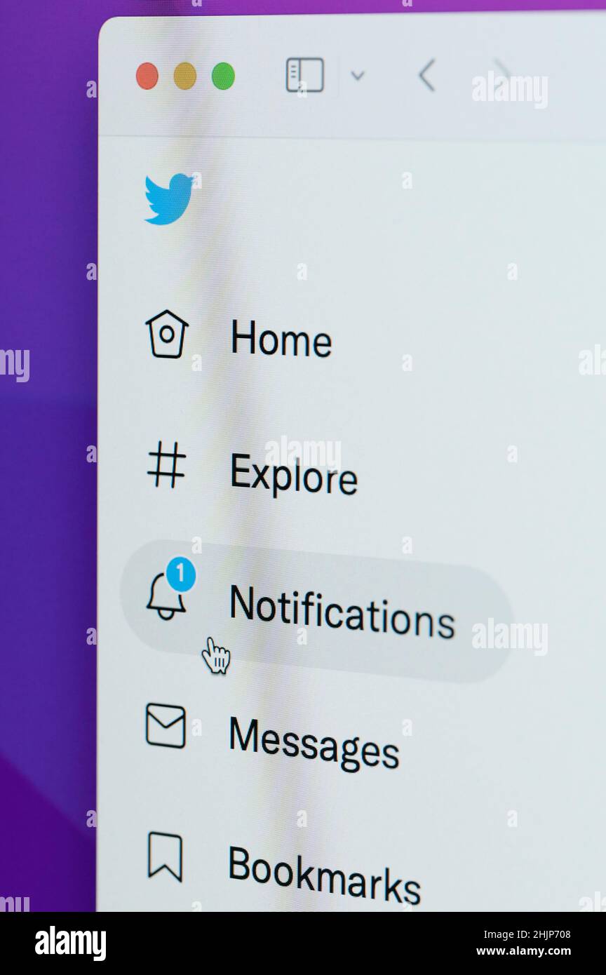 Twitter user hi-res stock photography and images - Alamy