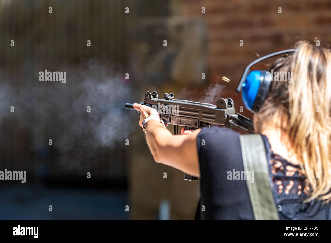 Automatic rifle range hi-res stock photography and images - Alamy