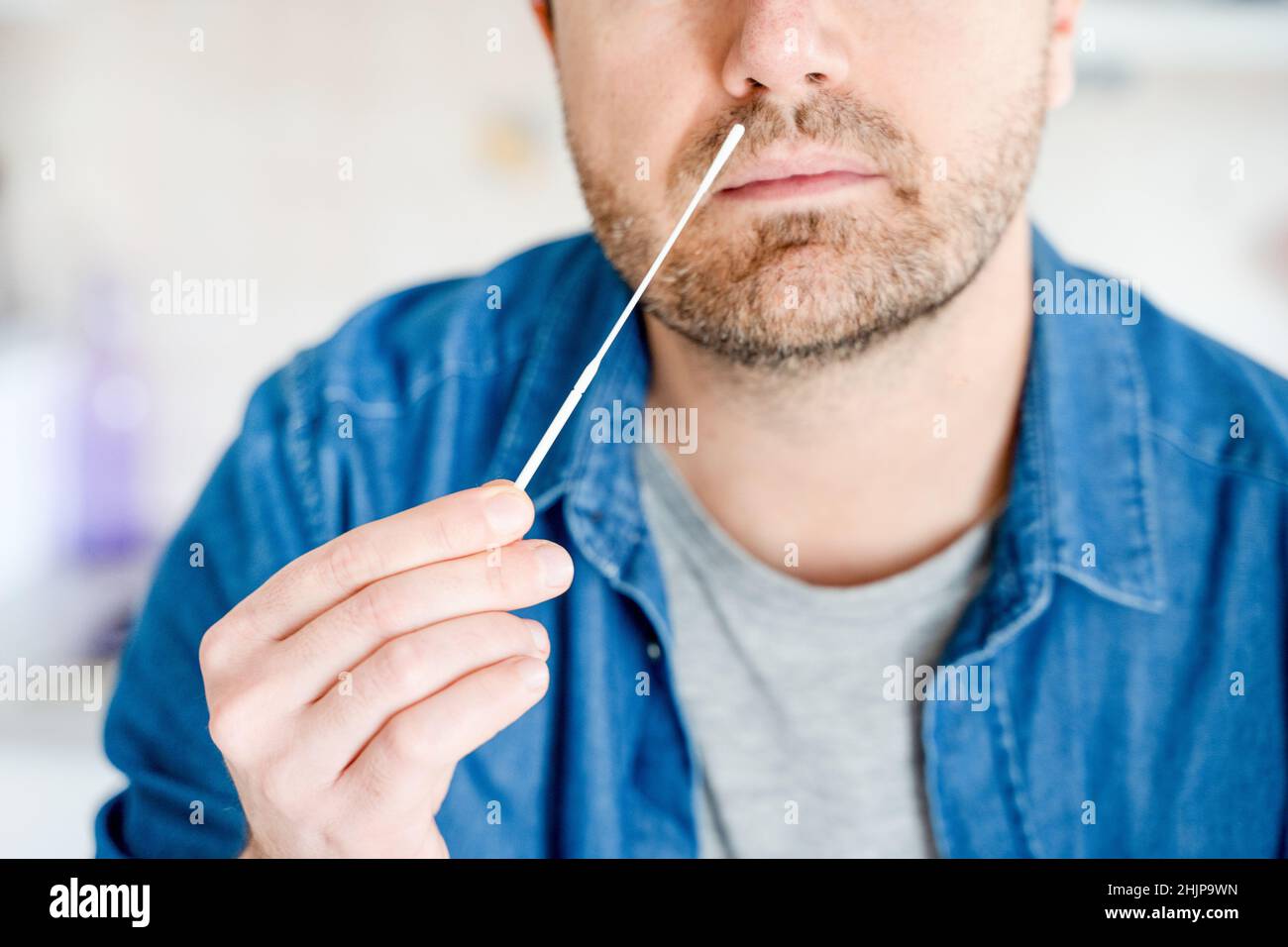Man positive covid test home hi-res stock photography and images - Alamy