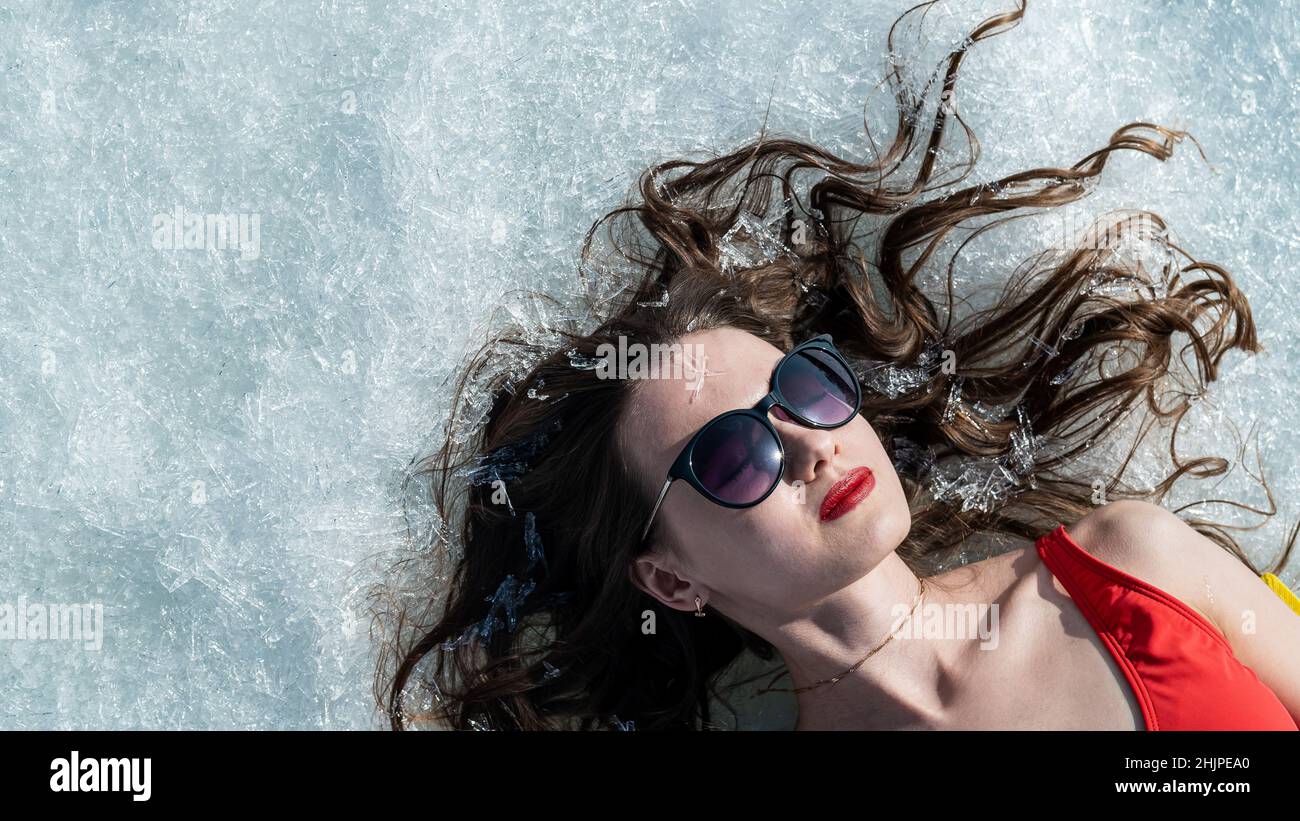 Bikini in snow hi-res stock photography and images - Alamy