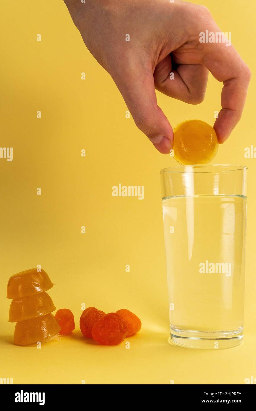 Dissolvable drinks dissolvable cubes, food ingredients frozen to add ...