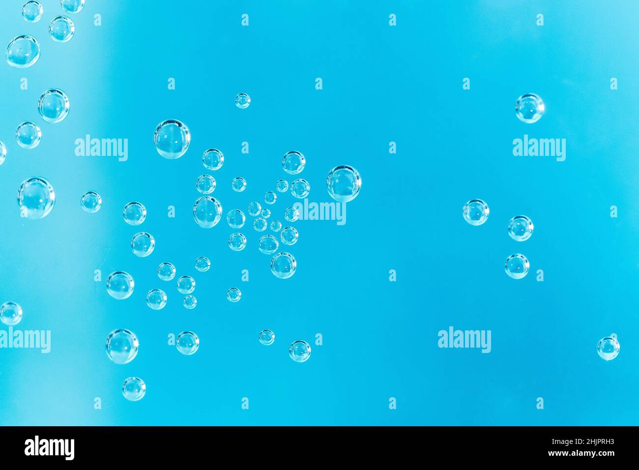 Fizzy pop and effervescent drink. Abstract fresh soda bubbles Stock ...