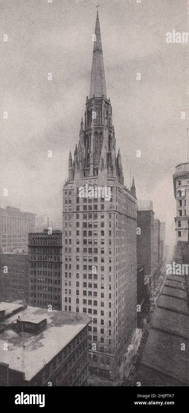 Vintage skyscraper hi-res stock photography and images - Alamy