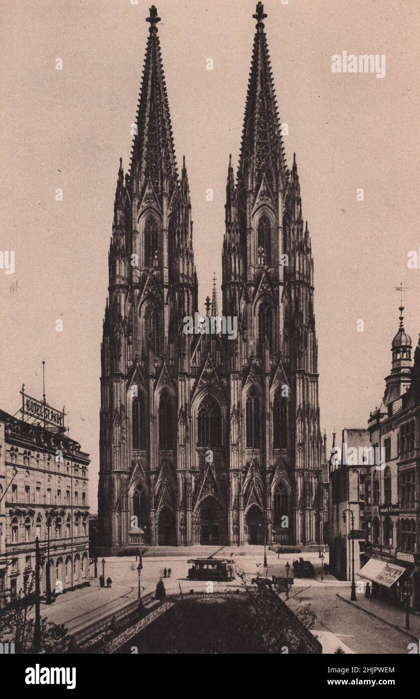 Cologne gothic cathedral hi-res stock photography and images - Alamy