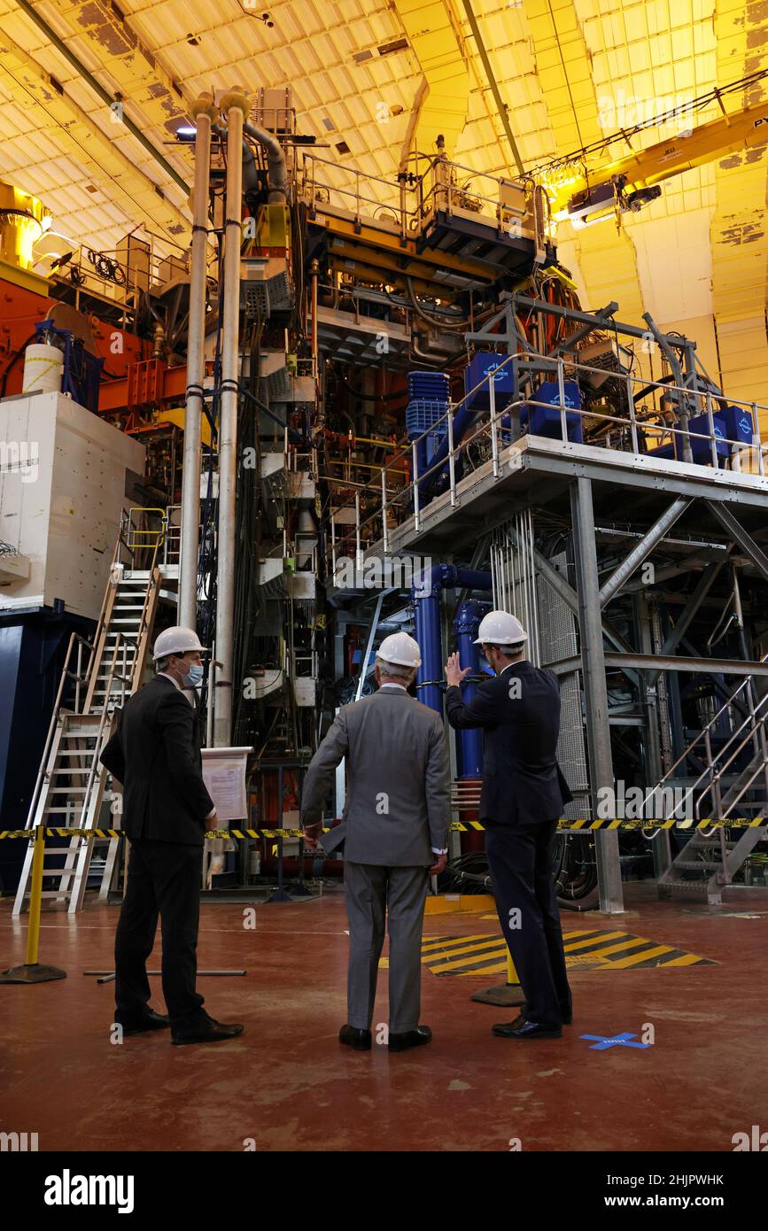 The Prince of Wales (centre) is shown the Joint European Torus (JET ...