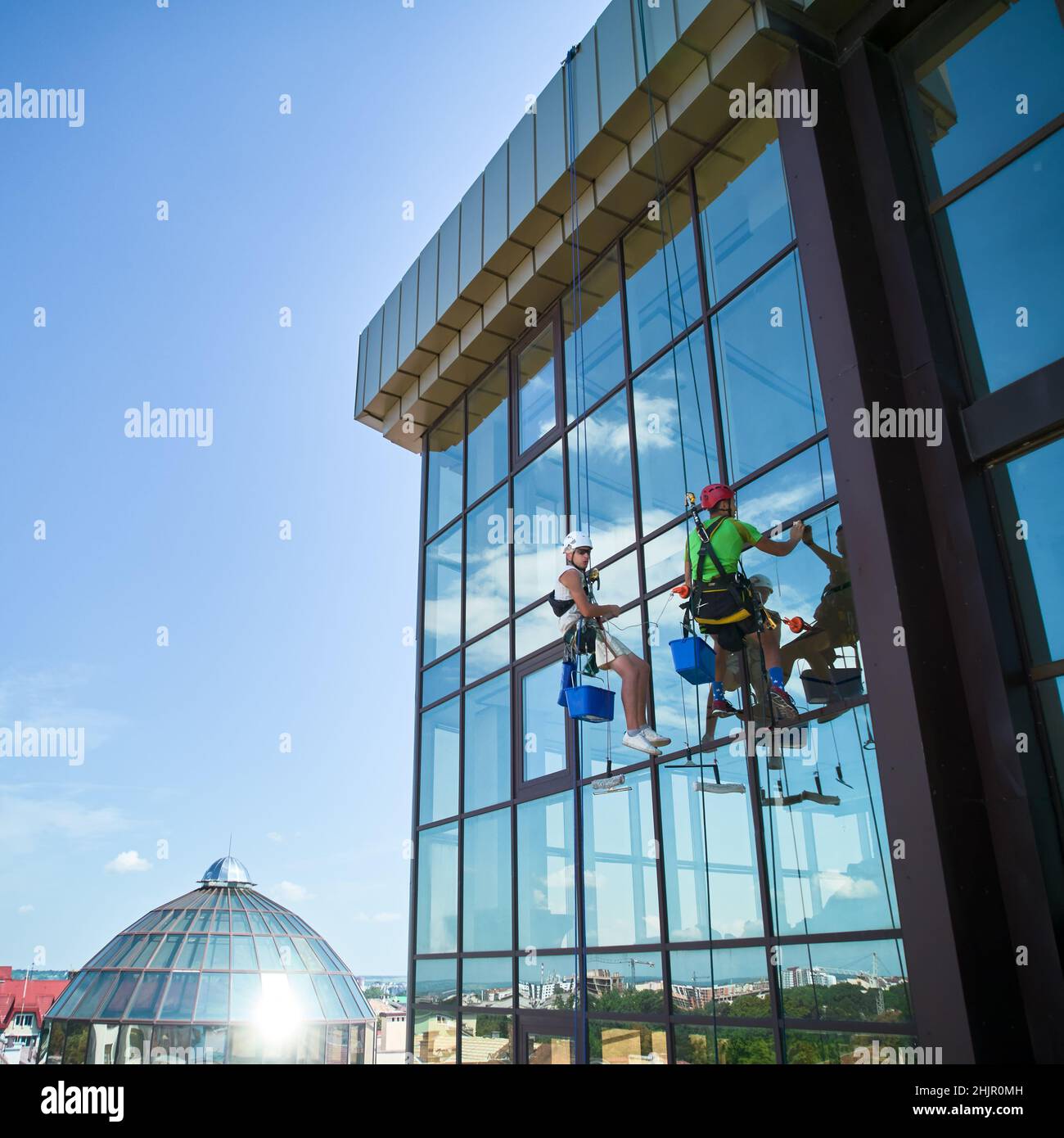 Team building safety equipment hi-res stock photography and images - Alamy