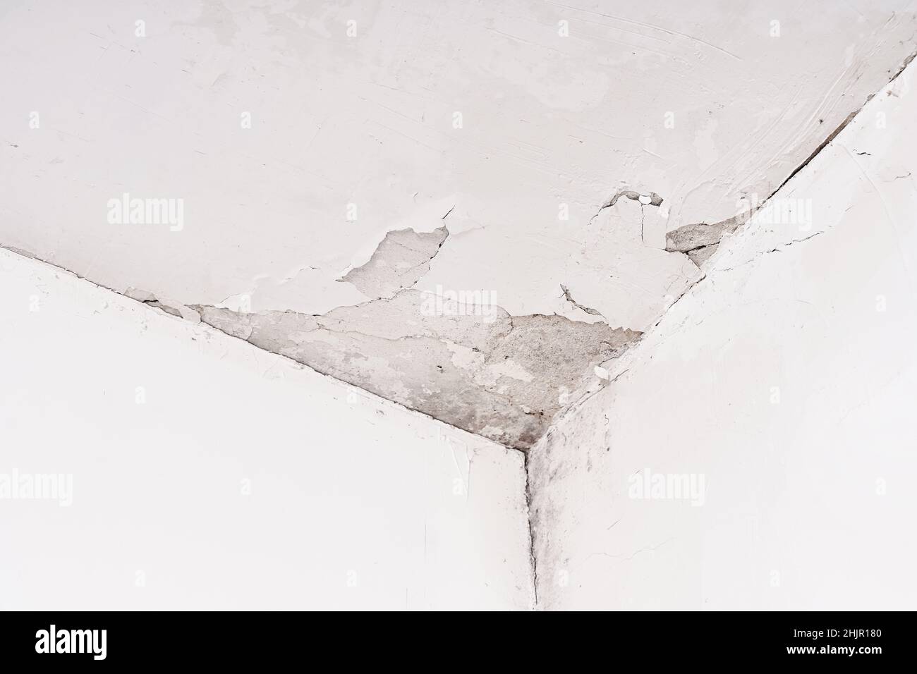 Poorly built construction wall hi-res stock photography and images - Alamy