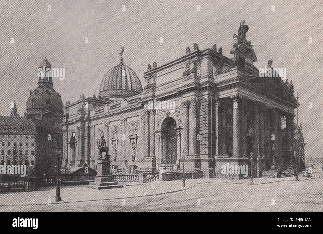 Scene on the bruhl terrace, Dresden's "Embankment,". Germany (1923 ...