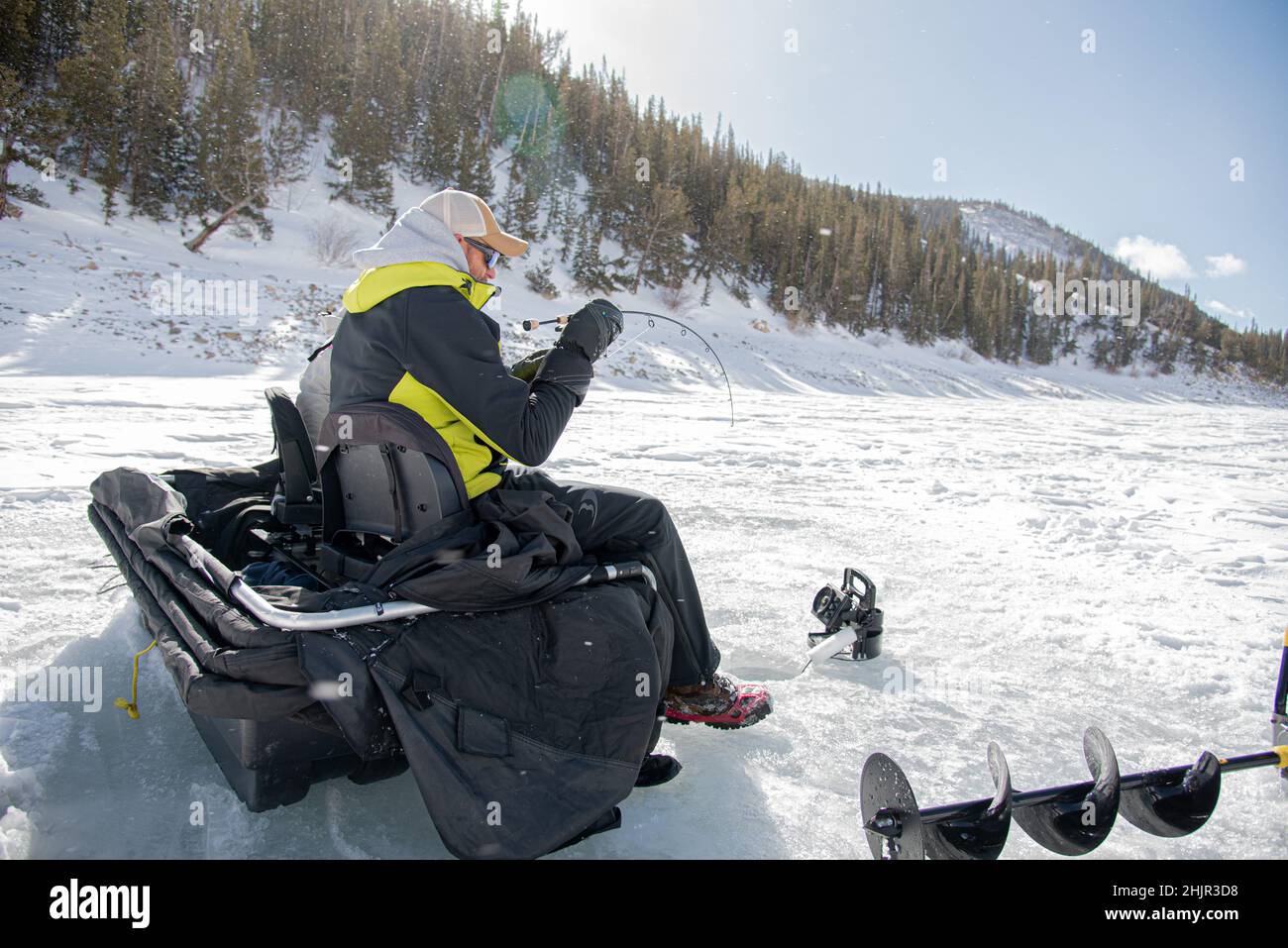 Snow hooks hi-res stock photography and images - Alamy