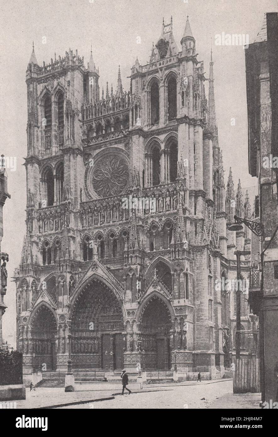 Western Facade of Amiens Cathedral with its rose window. Somme. France ...