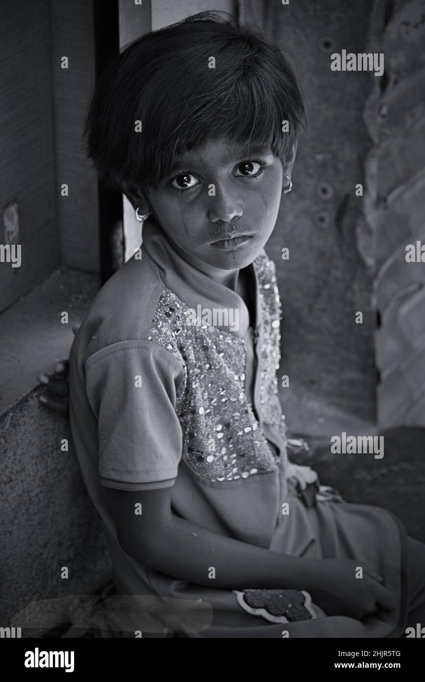 Child crying in street hi-res stock photography and images - Alamy