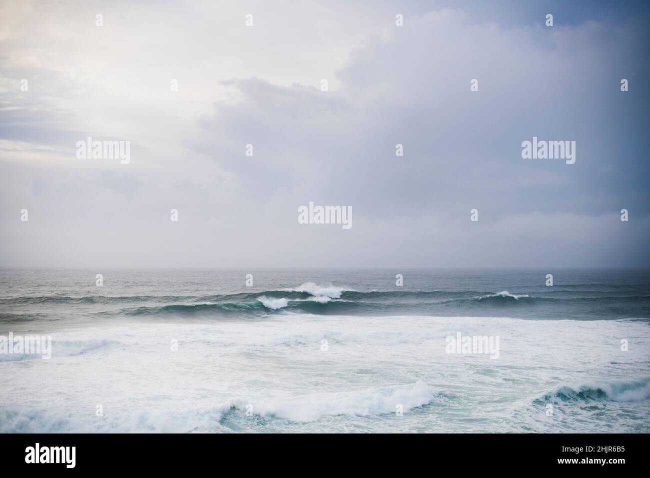 Stormy ocean waves hi-res stock photography and images - Alamy