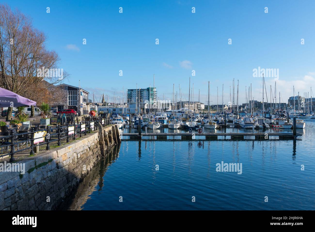Plymouth harbour barbican hi-res stock photography and images - Alamy