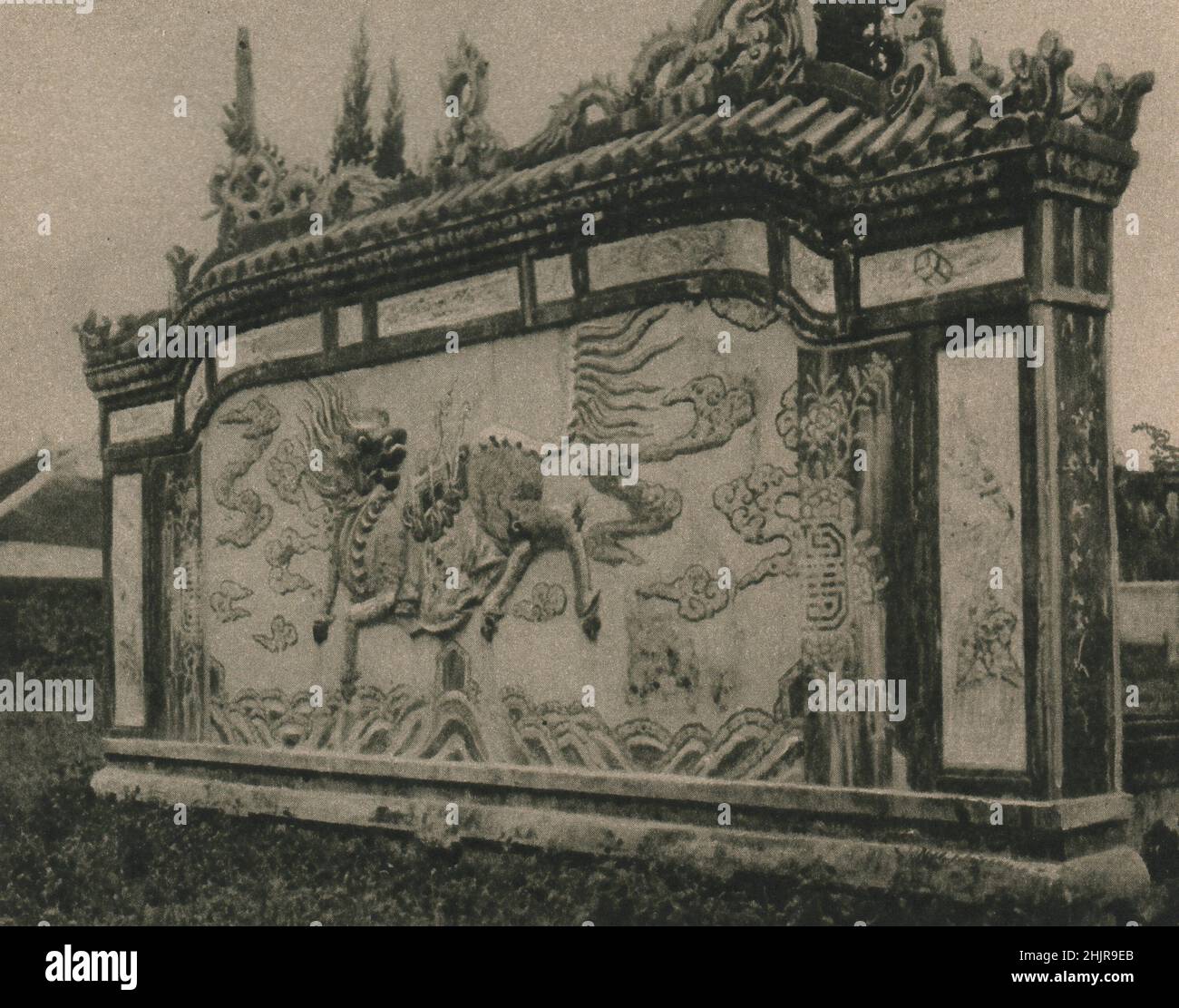 This dragon that ramps upon a painted screen in the likeness of some ...