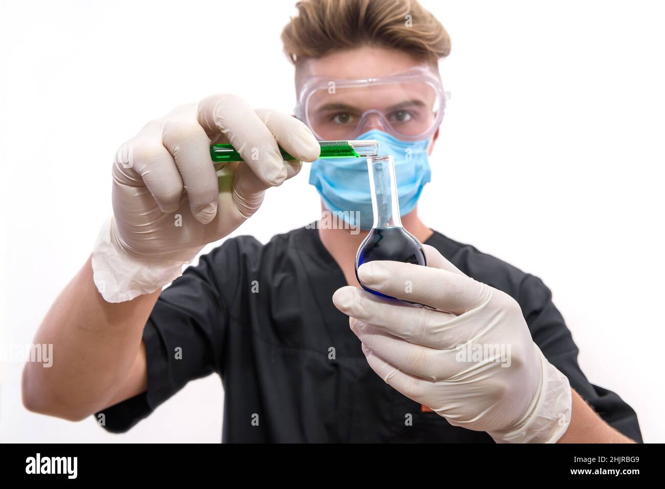 Man flask laboratory medicine hi-res stock photography and images - Alamy