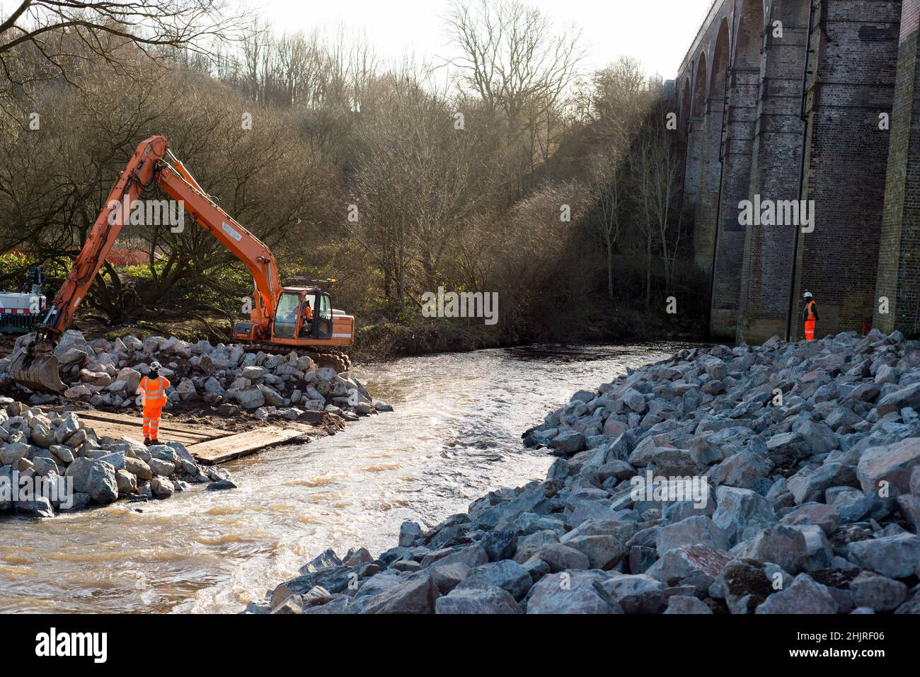Tame valley river hi-res stock photography and images - Alamy