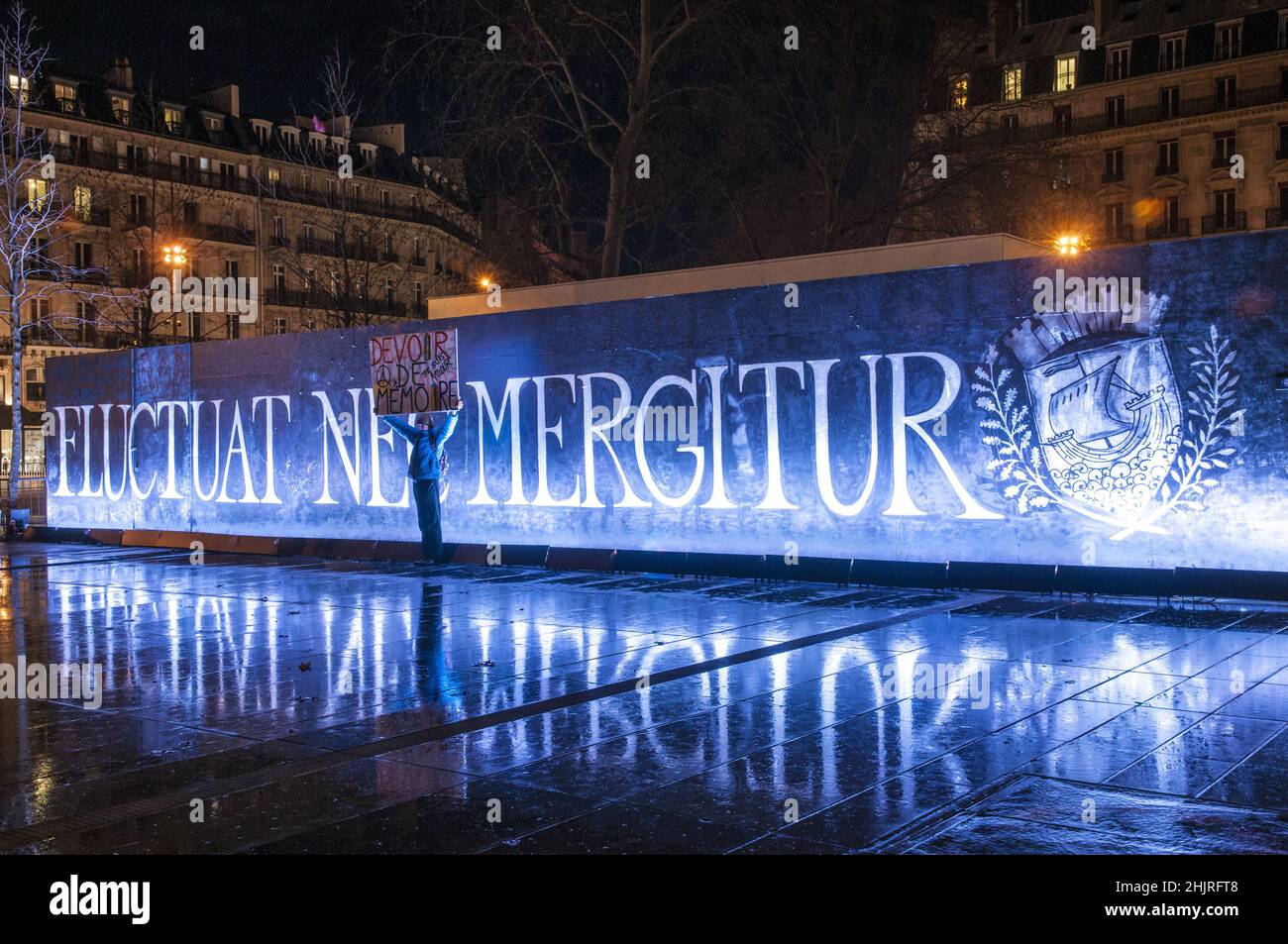 Devise de paris hi-res stock photography and images - Alamy