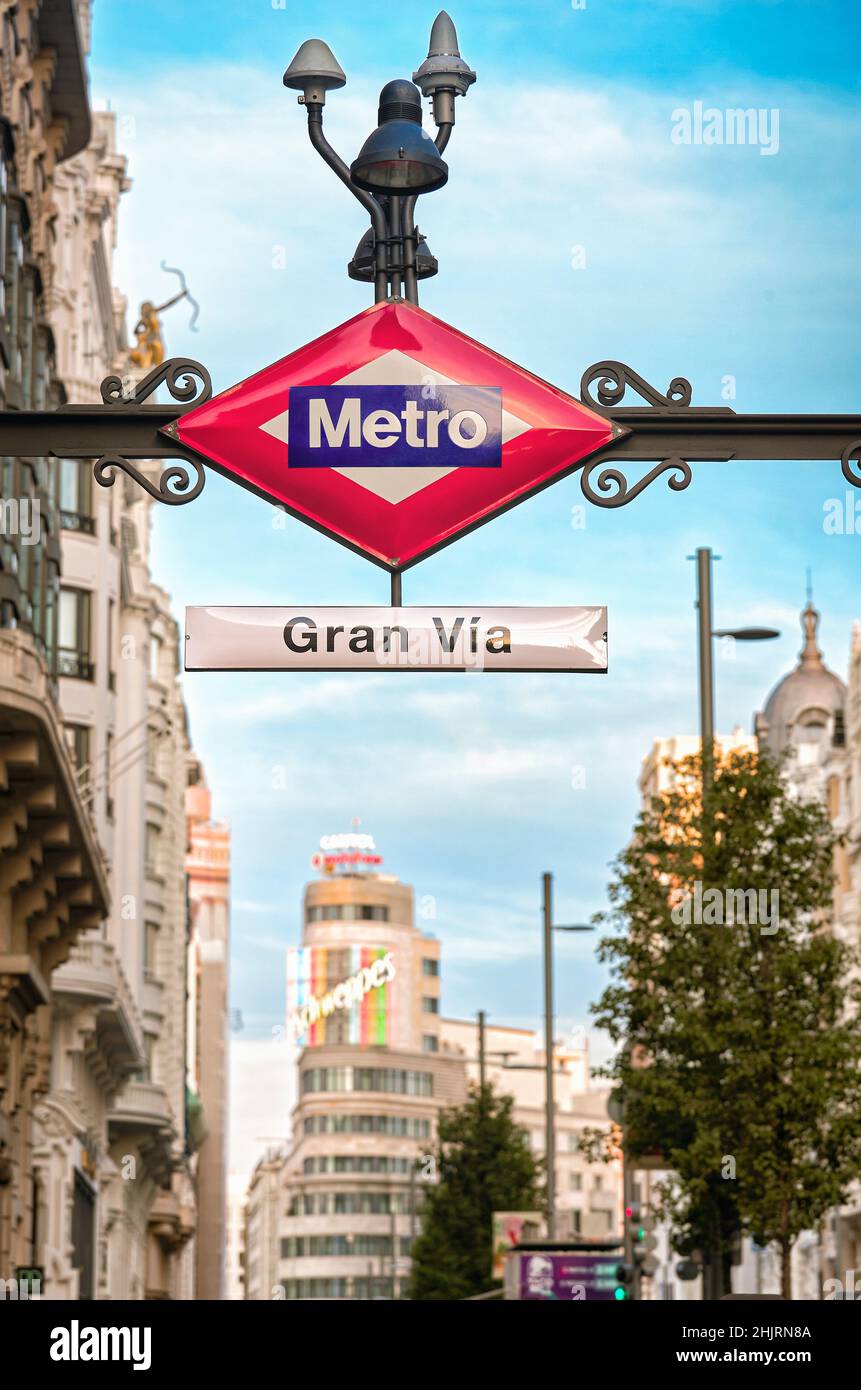 Gran Via metro station entrance. Madrid, Spain Stock Photo - Alamy