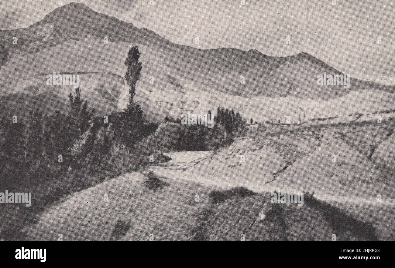 Iran 20th century hi-res stock photography and images - Alamy