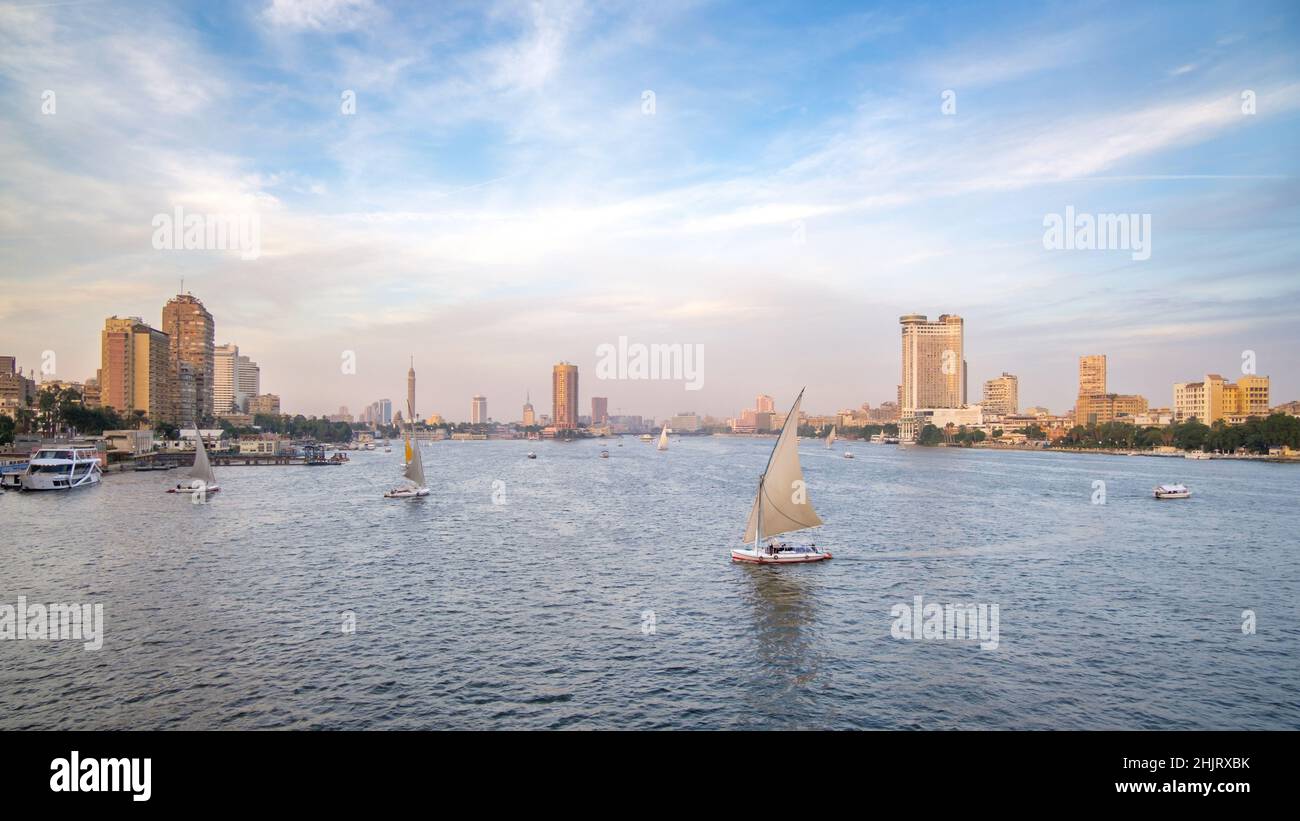 Nile corniche cairo hi-res stock photography and images - Alamy