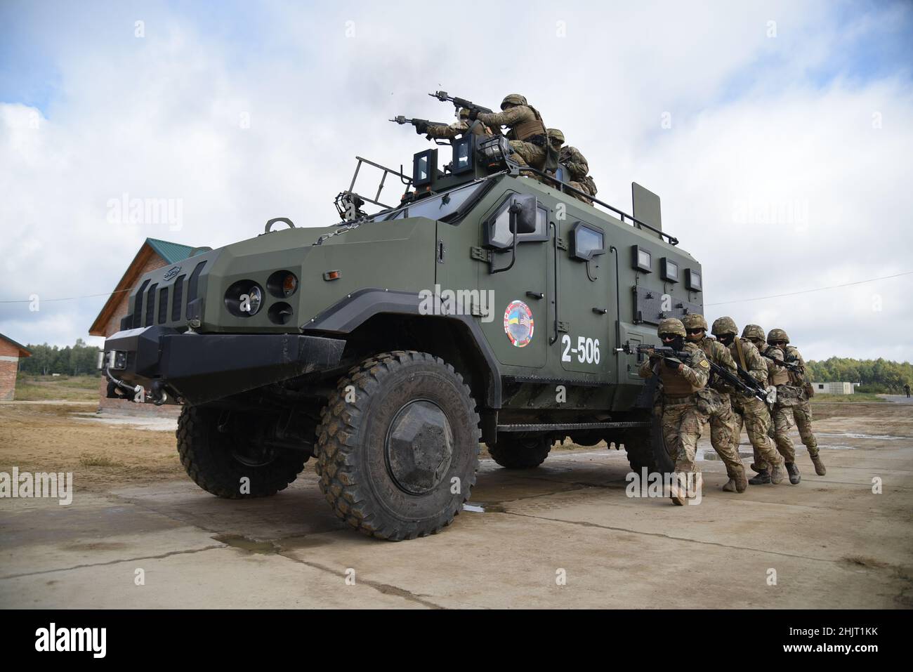 Ukrainian land vehicle hi-res stock photography and images - Alamy
