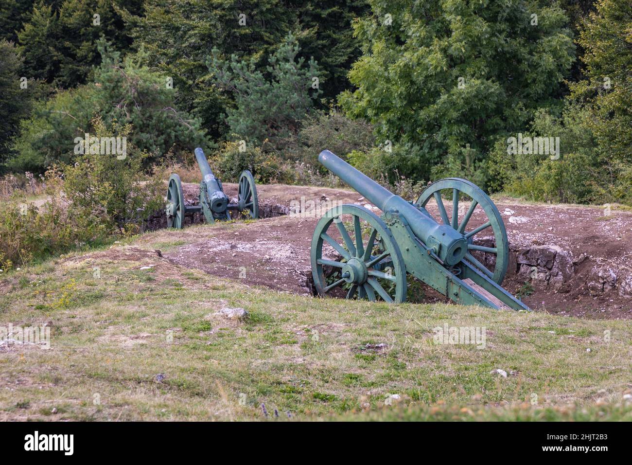 Canons next to Monument of Freedom dedicated to Battle of Shipka Pass ...