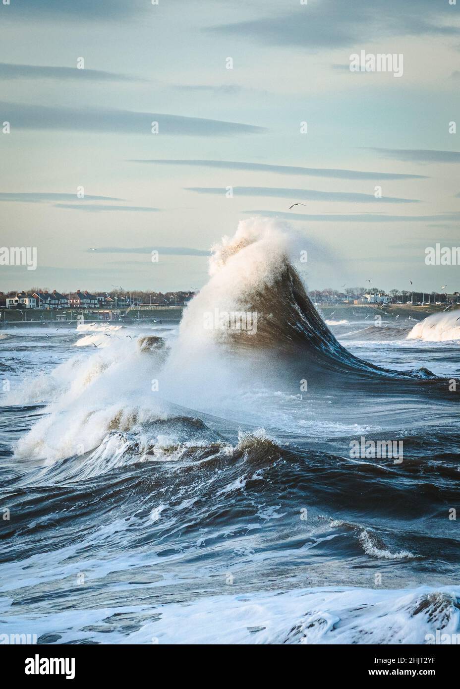 Rough north sea waves hi-res stock photography and images - Alamy