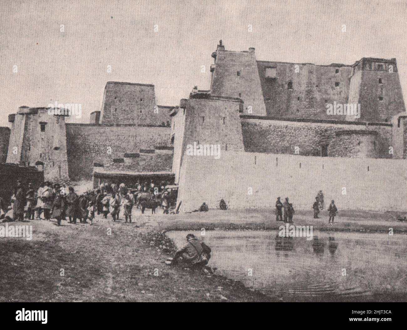 Tibet phari hi-res stock photography and images - Alamy