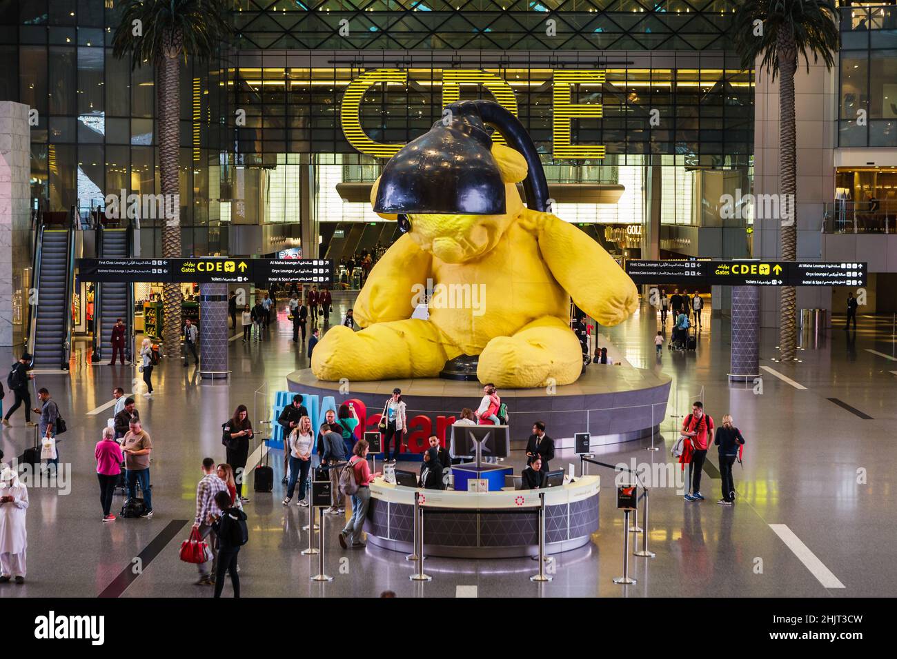 Qatar airport bear hi-res stock photography and images - Alamy