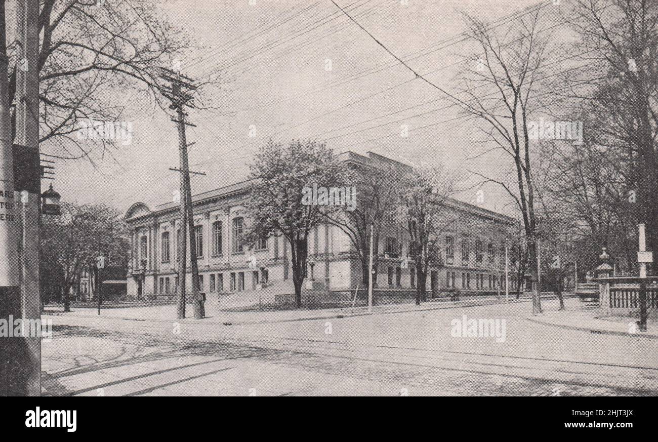 Public Reference Library in St. George and College streets. Ontario. Toronto (1923 Stock Photo ...