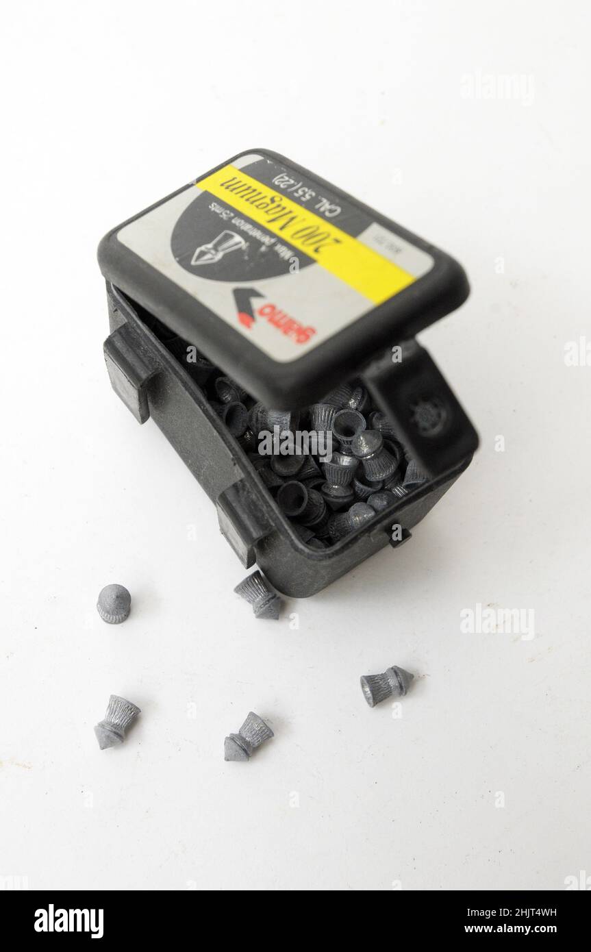 vintage object, pellets, hunting accessories, small game, metal pellets ...