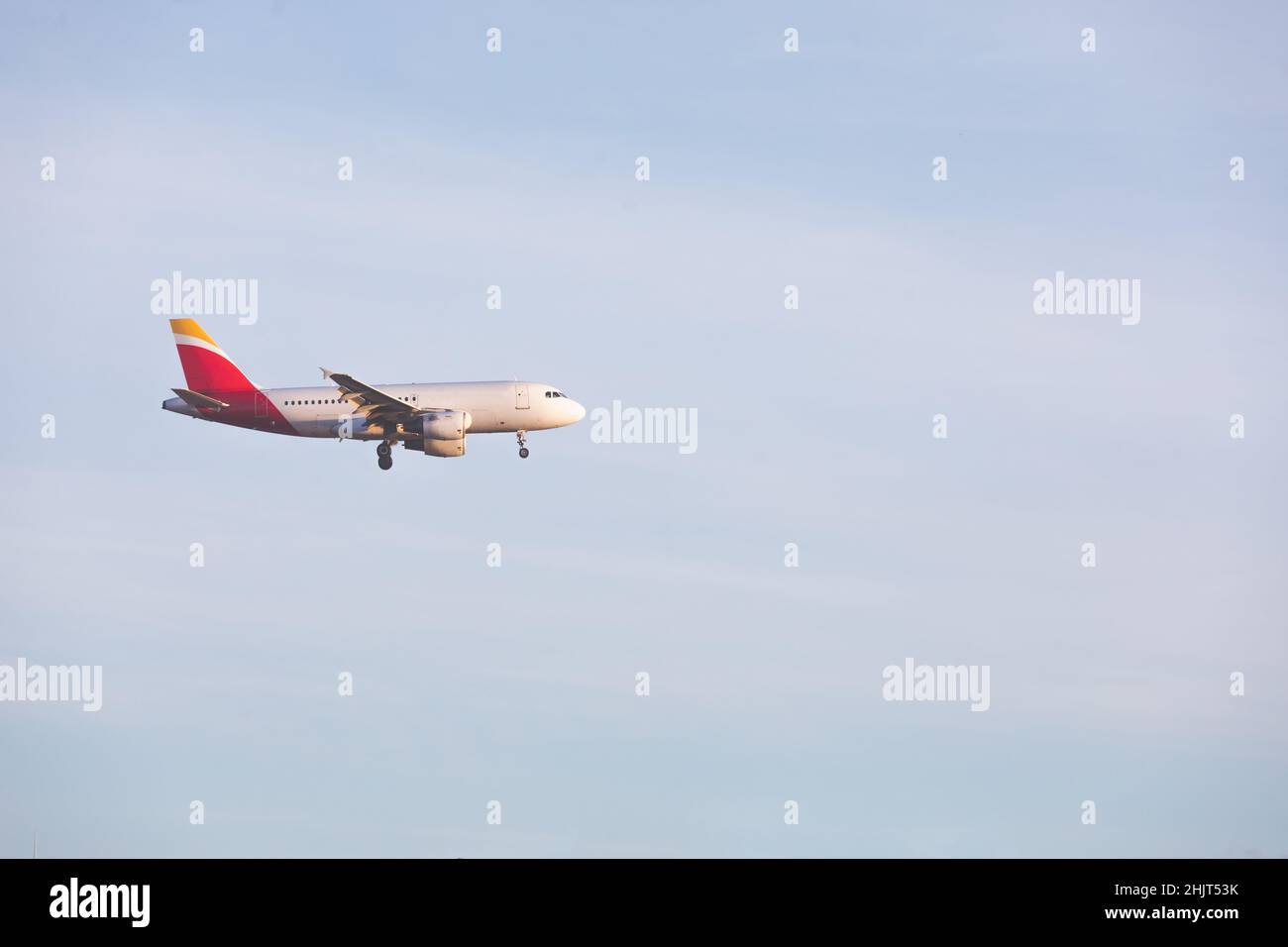 Skyup airplane hi-res stock photography and images - Alamy