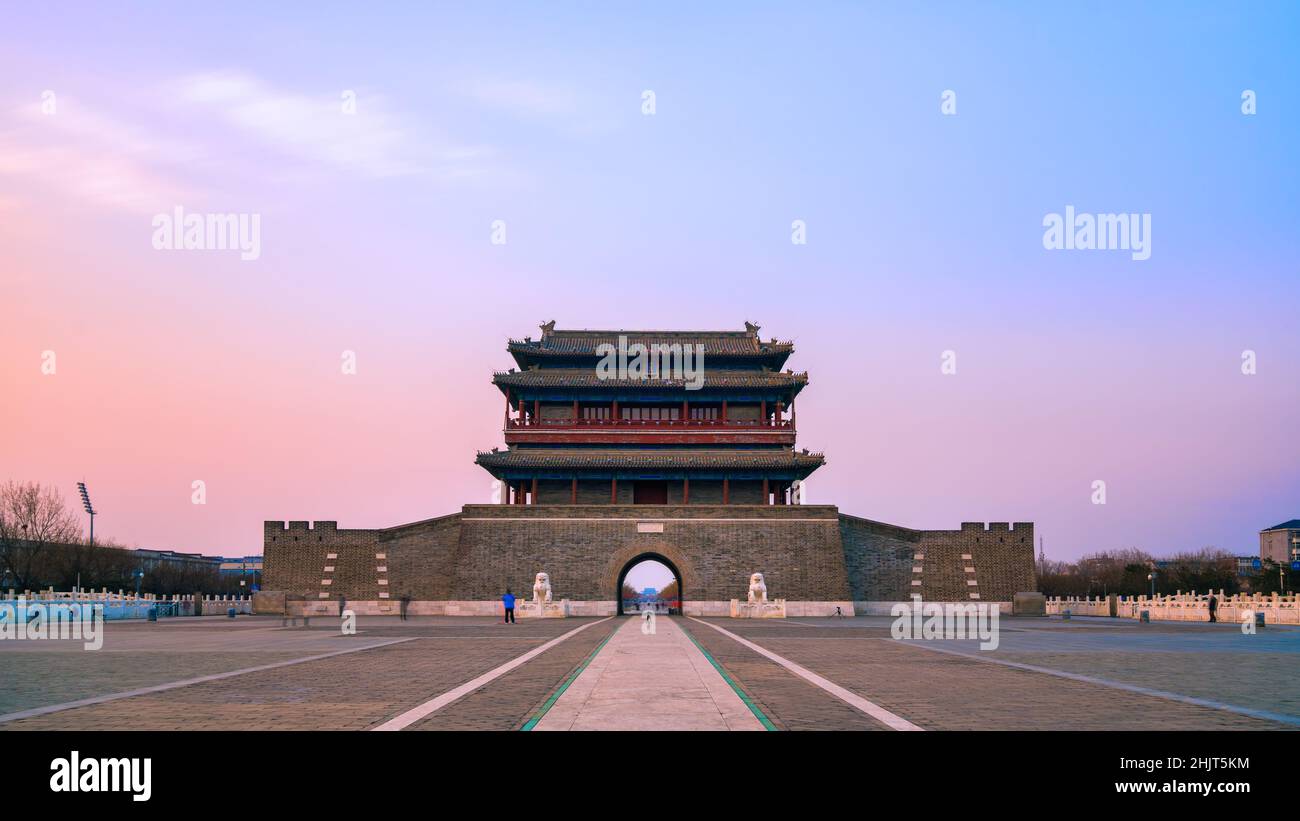 Yongdingmen gate hi-res stock photography and images - Alamy