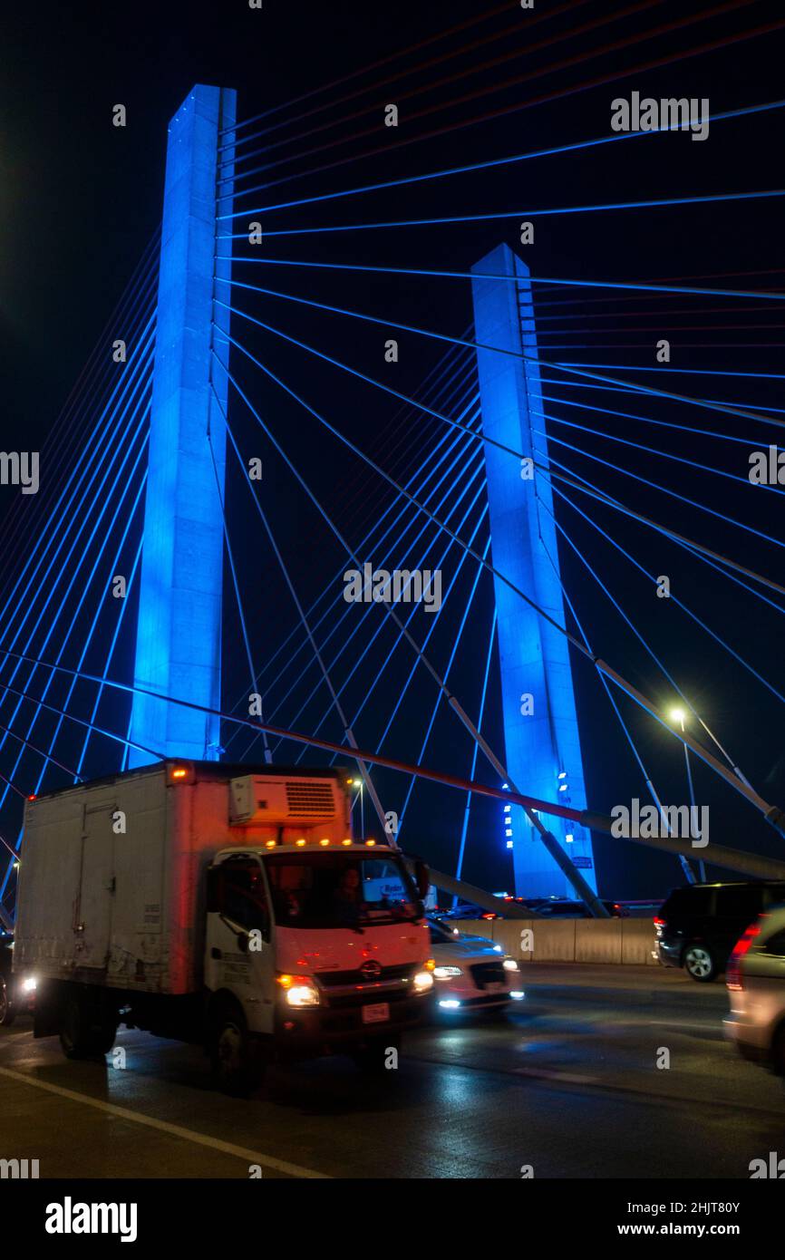 rush hour traffic on theNew Kosciuszko bridge in between Queens and ...