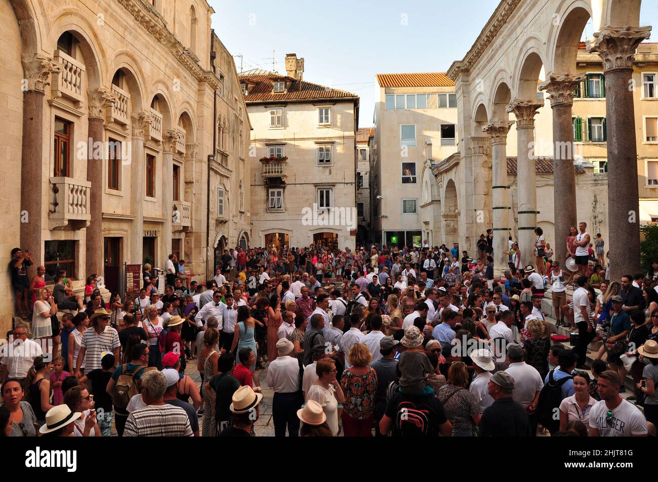 Overcrowded Inside peristyle of Diocletian's palace, famous landmark ...